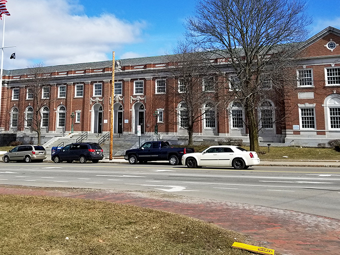 This isn't your average post office &ndash; it's where mail delivery gets the architectural equivalent of a black-tie treatment.