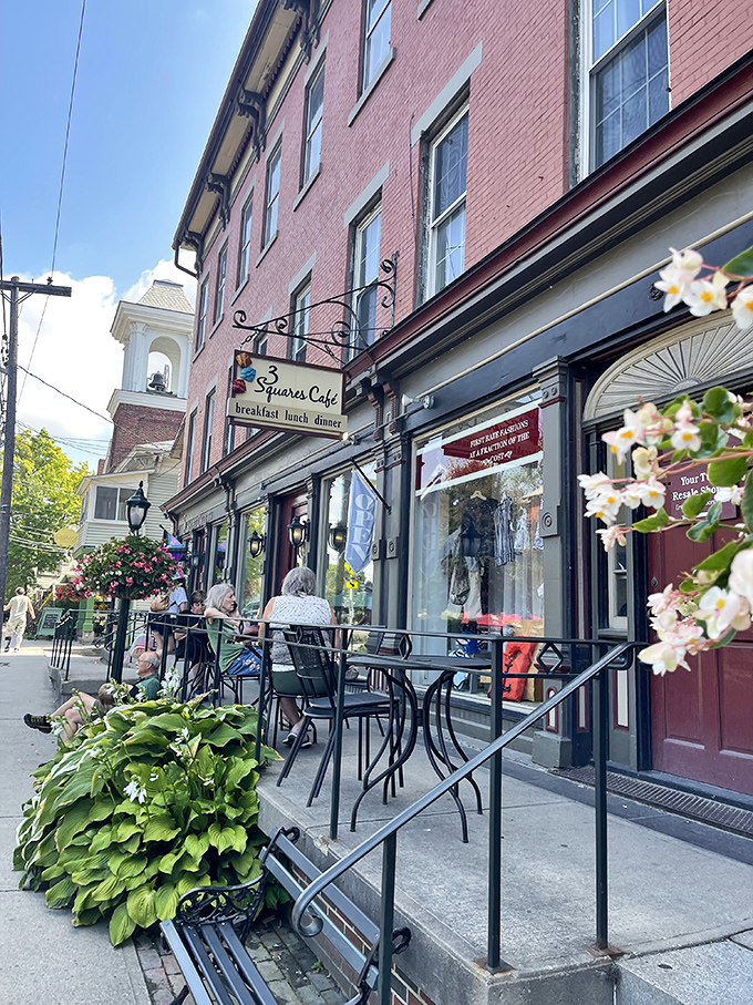 3 Squares Cafe invites passersby to linger over coffee and conversation, its outdoor seating capturing the essence of small-town sociability.