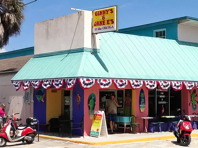Ginny's and Jane E's splashy exterior is just a preview of the sensory explosion inside&mdash;part caf&eacute;, part beach shop, all island charm with cinnamon rolls worth writing home about.