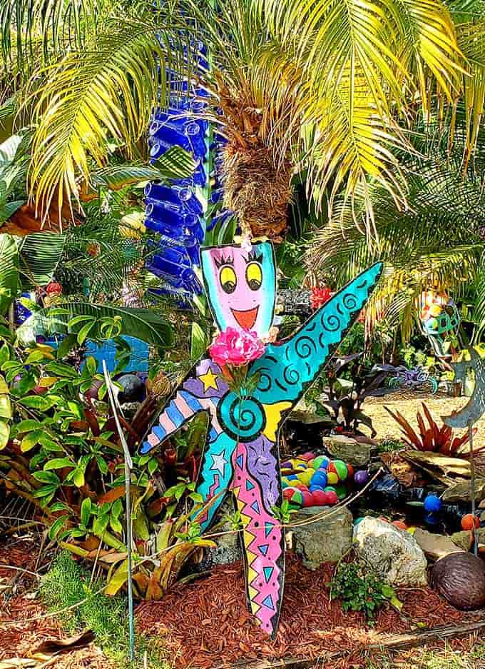 These whimsical sculptures prove that art doesn't need to be serious to be seriously impressive and utterly captivating.