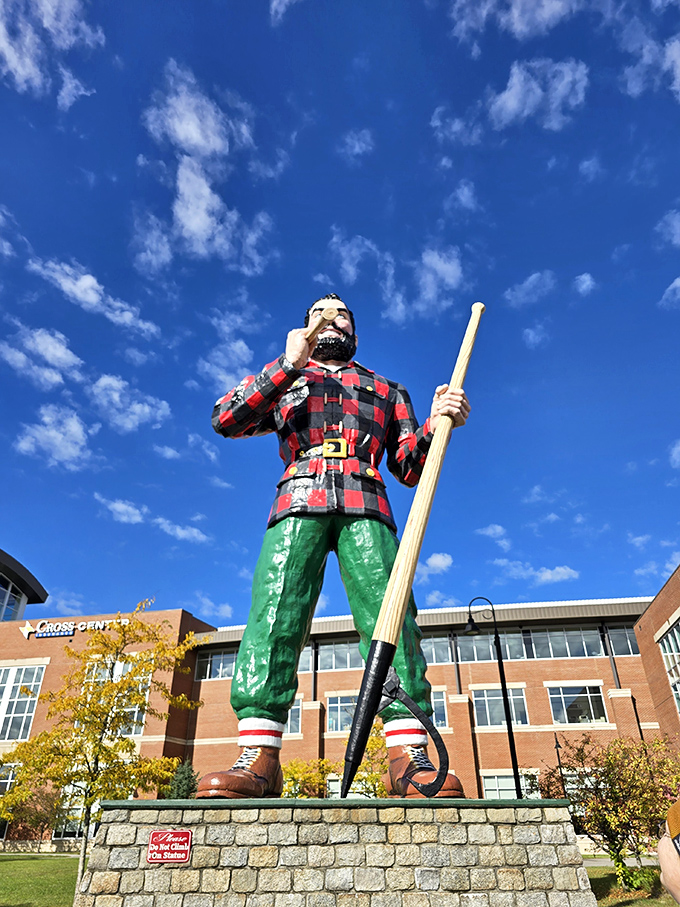 Looking up from below, you get a true sense of the statue's imposing scale and impressive craftsmanship.