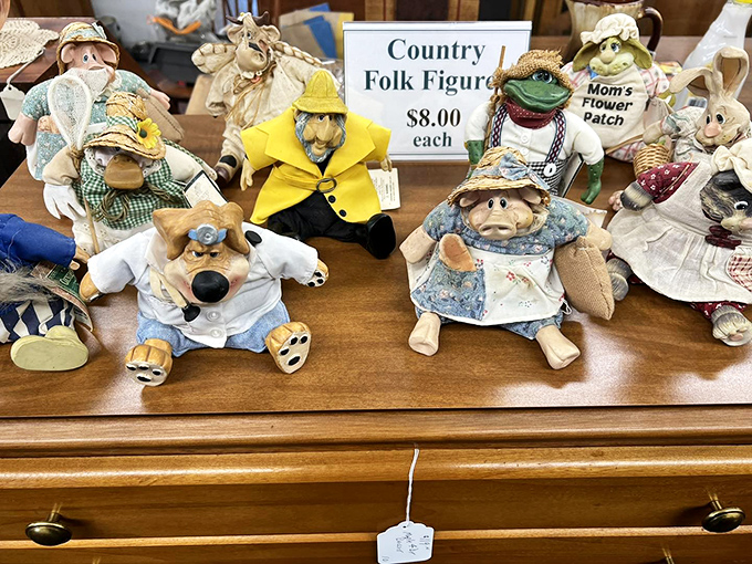 These folk figures aren't just decorative &ndash; they're like the original action figures, except nobody ever played with them. Look, don't touch!