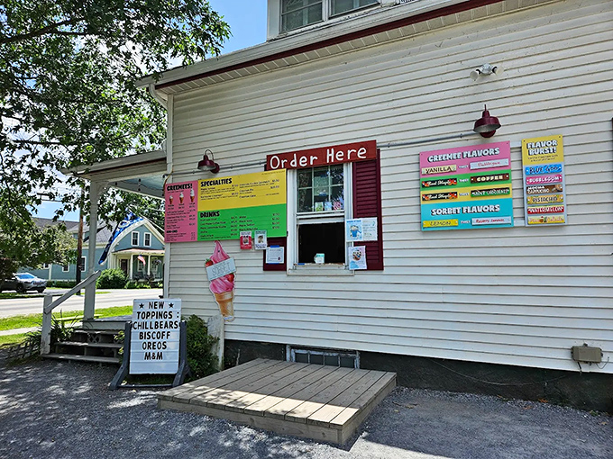 The order window is where dreams come true and decisions get made, though choosing between maple flavors is never actually easy.