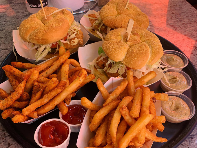 big earls greasy eats 4