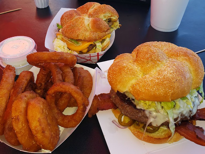 big earls greasy eats 7