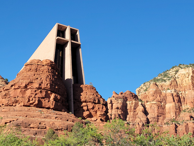 chapel of the holy cross 1