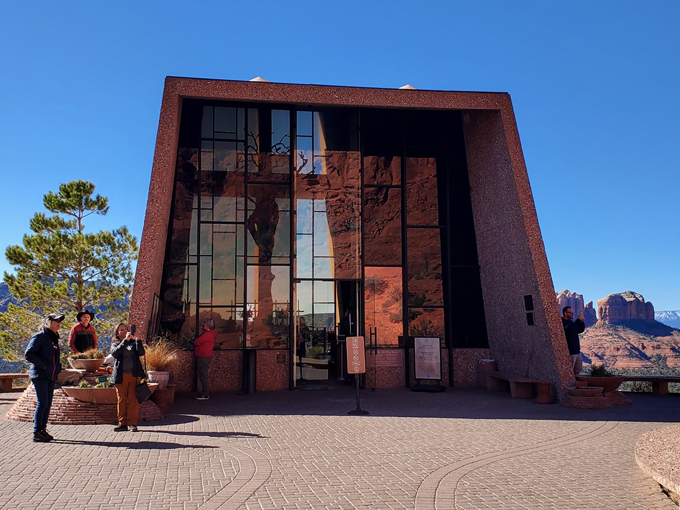 chapel of the holy cross 4