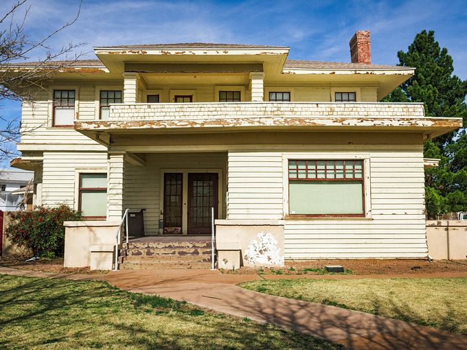 Douglas Municipal Airport 8