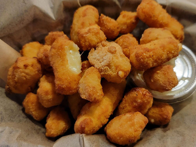 frankies pub grill 3