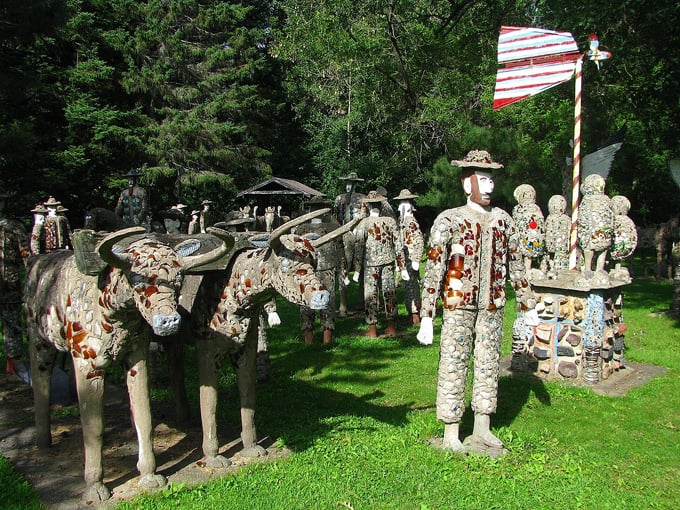 Fred Smith's Wisconsin Concrete Park 9