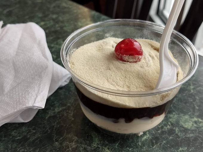 Gilles Frozen Custard 7