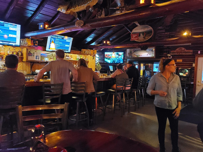 greenhills log cabin restaurant 9