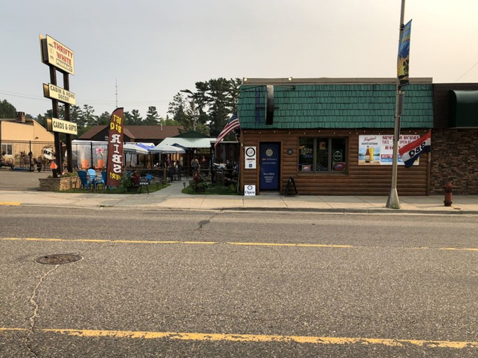 hole in the wall restaurants 1