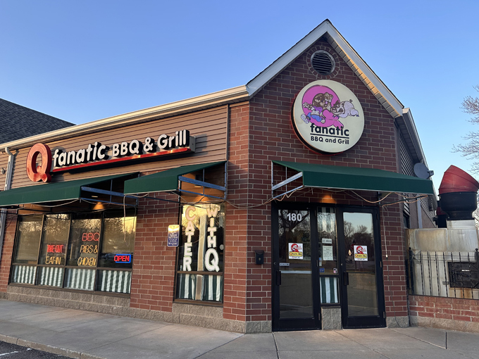 hole in the wall restaurants 4