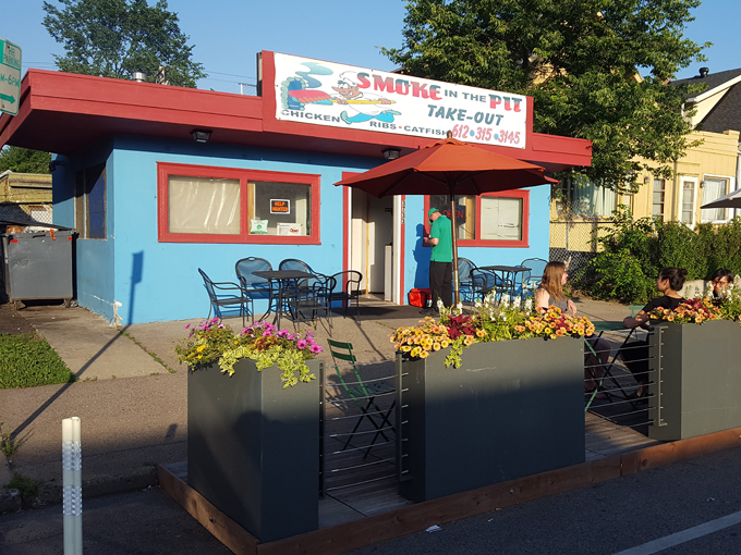 hole in the wall restaurants 5