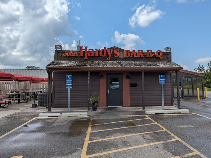 hole in the wall restaurants 8