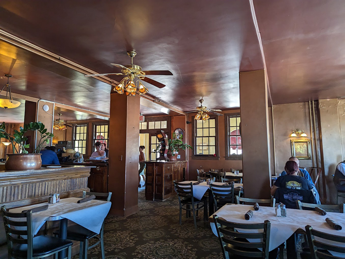 jerome grand hotel 7