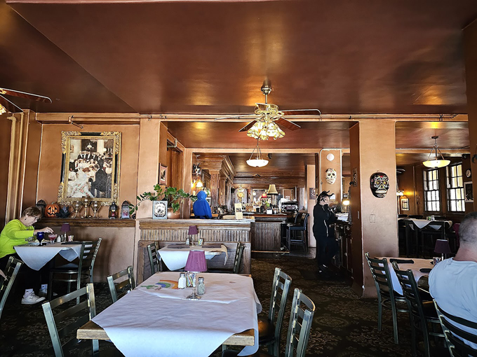 jerome grand hotel 8