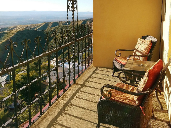 jerome grand hotel 9