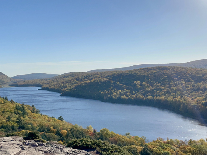 Lake of the Clouds 4