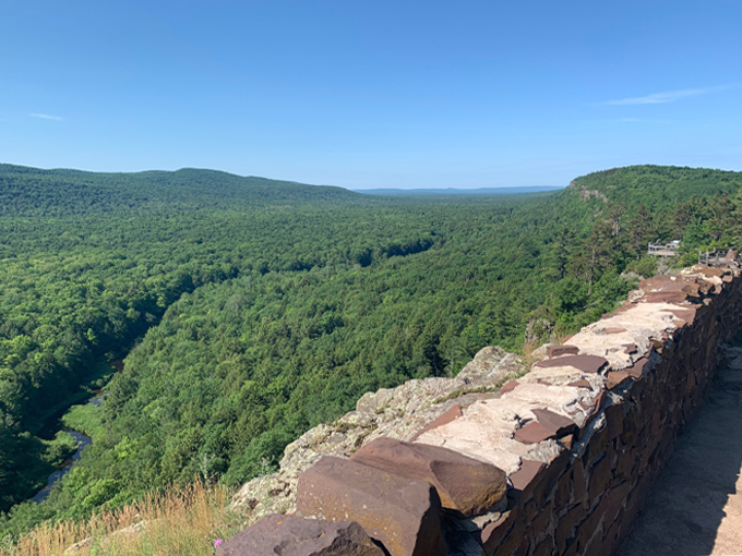Lake of the Clouds 7