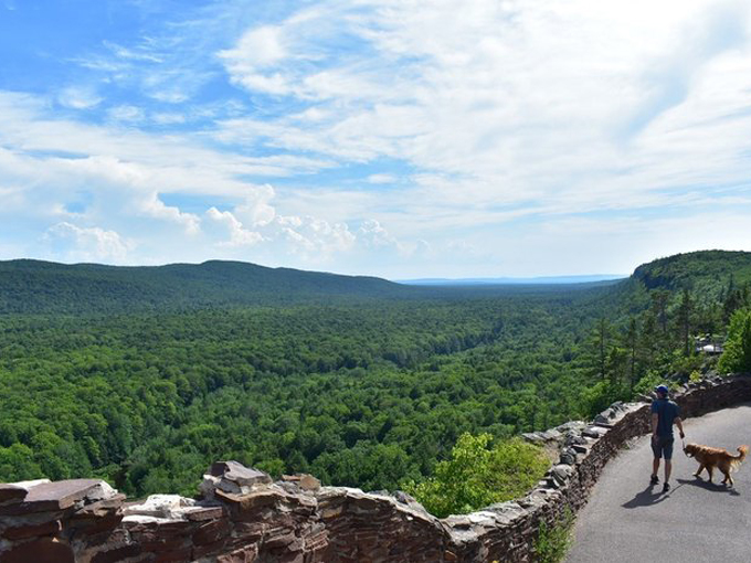 Lake of the Clouds 8