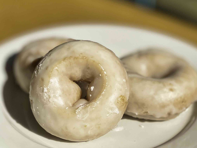 Mel-O-Glaze Bakery 4