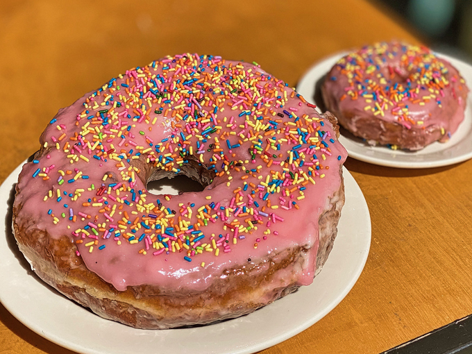 Mel-O-Glaze Bakery 6