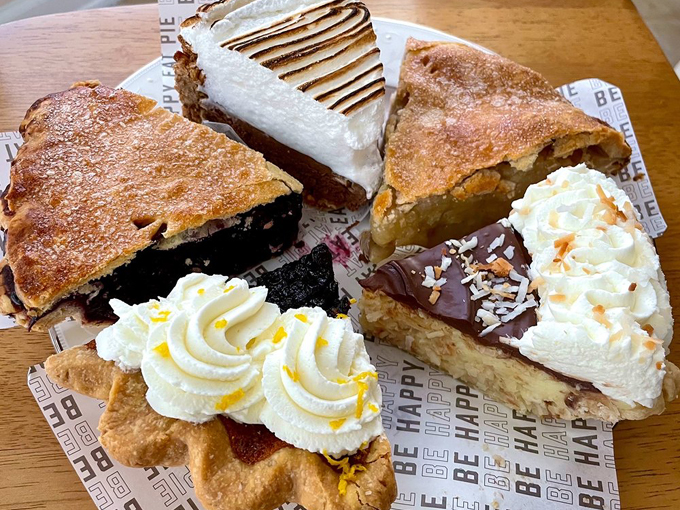 mixed fillings pie shop 5