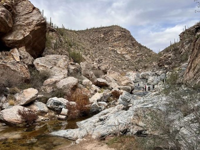 tanque verde falls trail 2