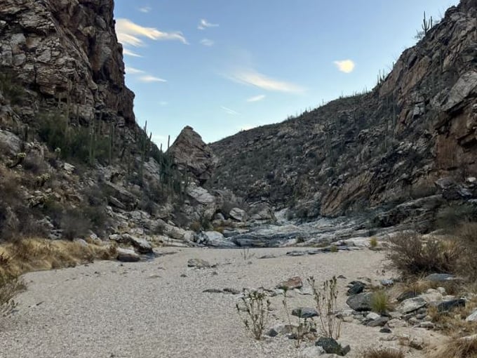 tanque verde falls trail 3