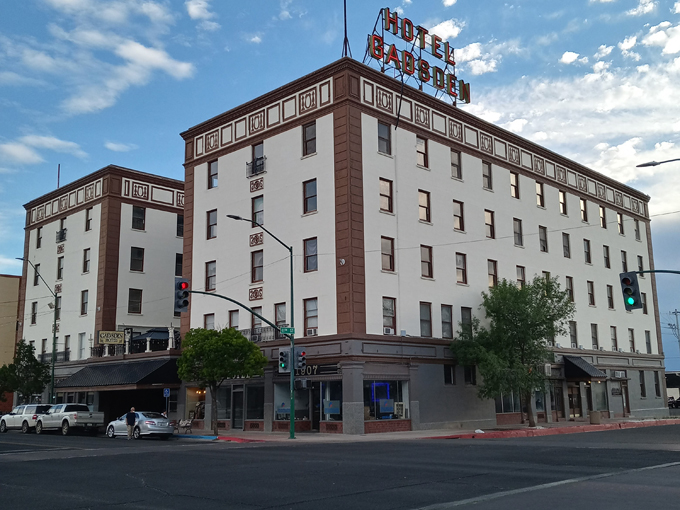 the gadsden hotel 1