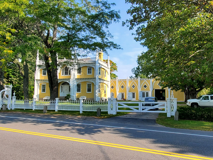 the wedding cake house 4