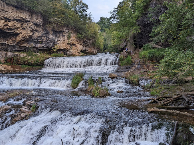 waterfall road trip wisconsin 1