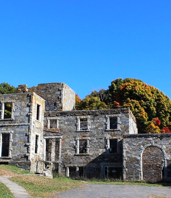 abandoned castle hike maine ftr