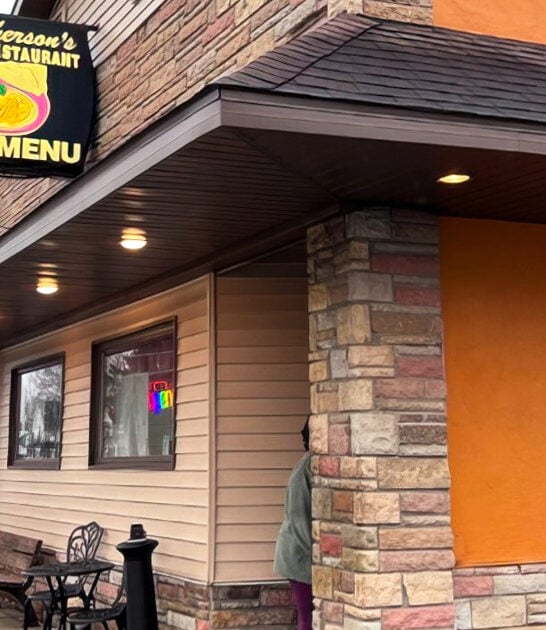 cinnamon rolls bakery michigan ftr