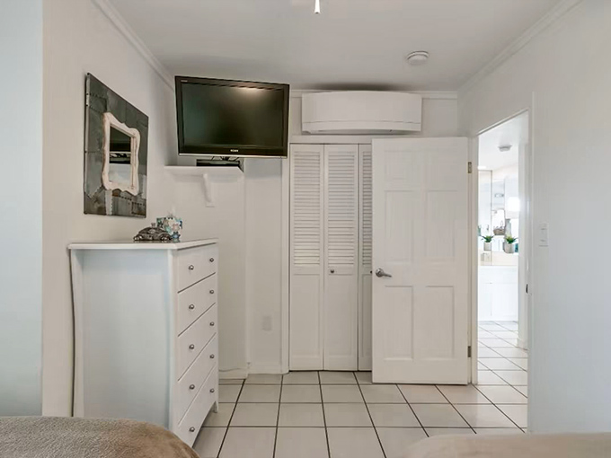 Simple, clean lines and beach-inspired organization &ndash; because even paradise needs a place for your flip-flops.