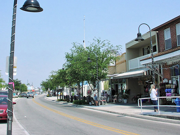 Tarpon Springs' streets showcase Florida's Greek heritage, where the blue and white of Mediterranean tradition meets Gulf Coast sunshine.