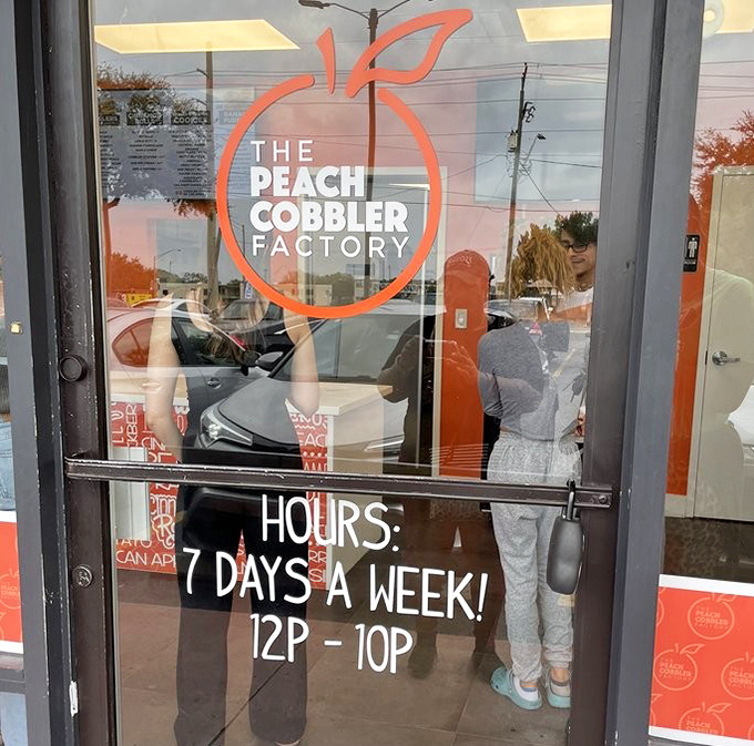 Open seven days a week from noon to 10 p.m. &ndash; because dessert emergencies don't follow a Monday-Friday schedule.