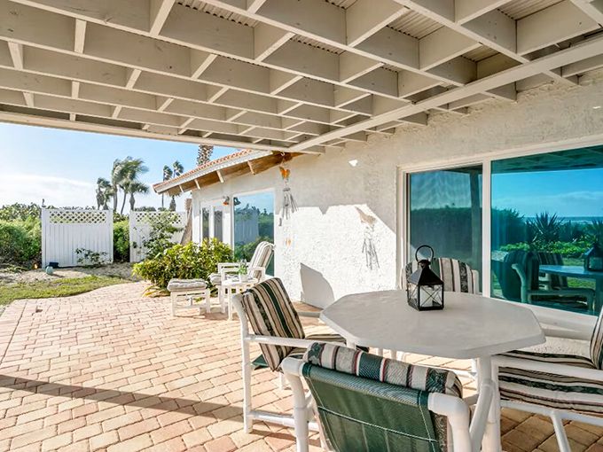 Al fresco dining where sea breezes enhance every bite and conversation flows as easily as the tides.