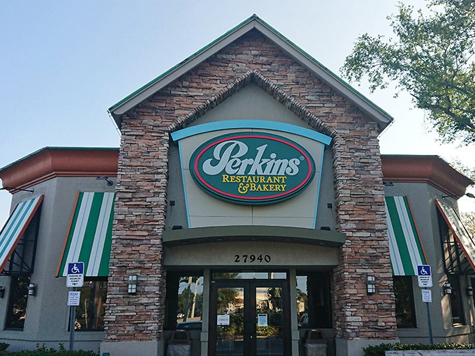 Perkins offers that comforting "breakfast anytime" promise that feels like permission to ignore clocks and calendars while on vacation.