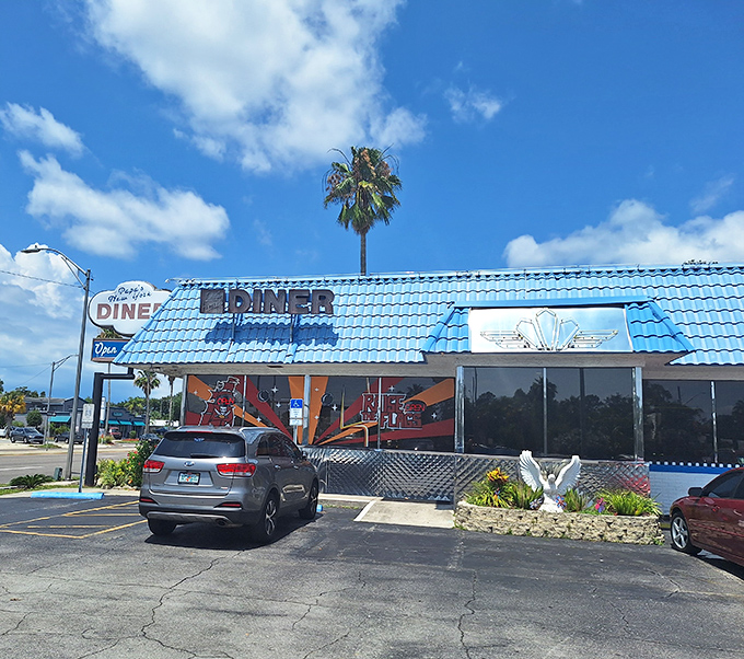 The parking area outside Papa's fills with a democratic mix of vehicles, from work trucks to luxury cars, all united by the pursuit of excellent diner fare.