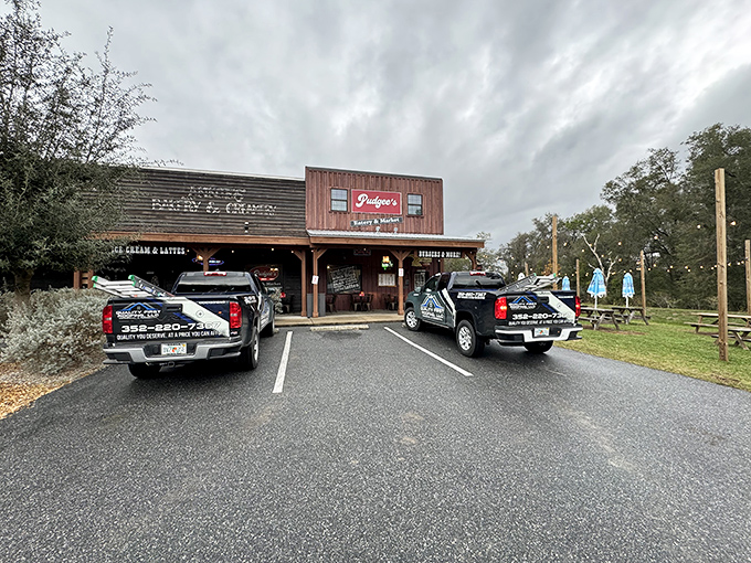 The welcoming porch at Pudgees invites hungry travelers to sit a spell and enjoy handcrafted burgers and dogs in Floral City.