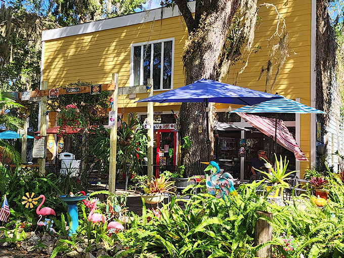 This vibrant caf&eacute; garden might make you forget you came for coffee &ndash; the flamingo decorations alone are worth the trip.