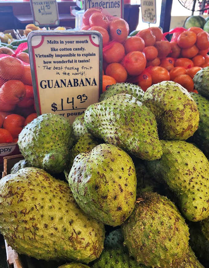 "Melts in your mouth like cotton candy" – guanabana lives up to its reputation as one of nature's sweetest mysteries.