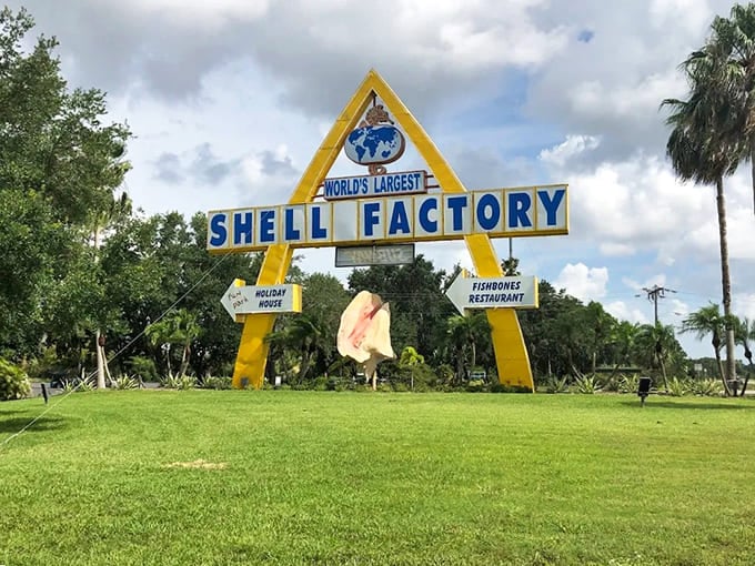This iconic entrance has welcomed treasure hunters and curious families for generations of Florida adventures.