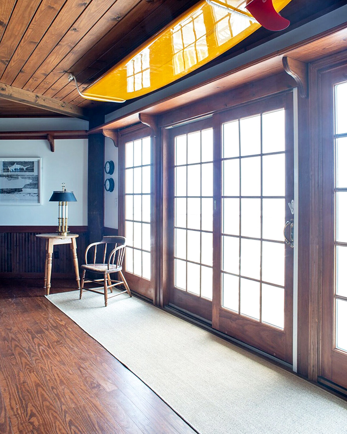 These aren't just doors&mdash;they're portals between indoor comfort and oceanic splendor, framing postcard-worthy views.