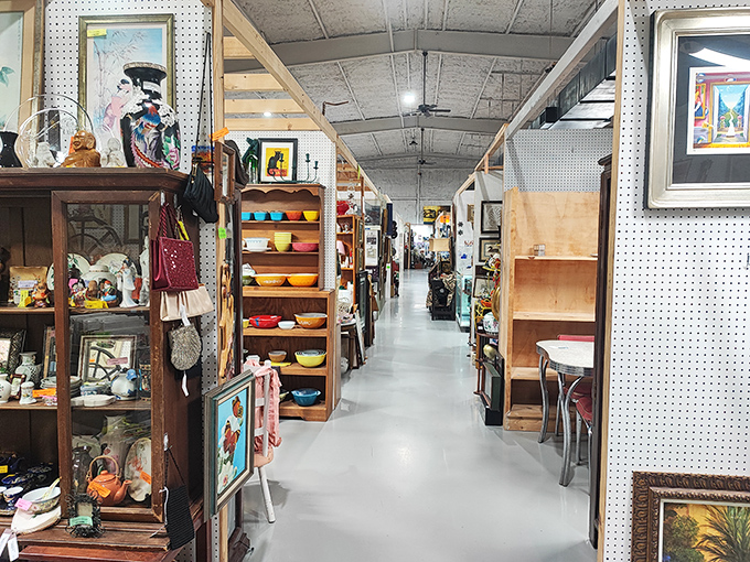 The Antique City Mall's endless aisles promise treasure hunting without the sunburn &ndash; every turn reveals another generation's prized possessions.