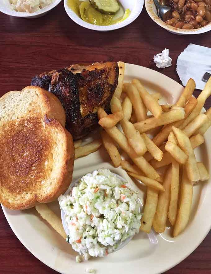That golden Texas toast and perfectly portioned chicken prove lunch specials don't have to be boring.