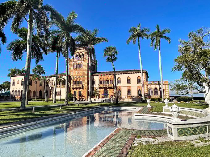 Ca' d'Zan, the Ringling's waterfront mansion, reflects the couple's love of Venetian architecture with its distinctive pink fa&ccedil;ade and waterfront setting.